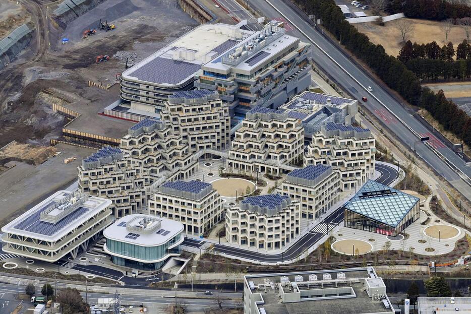 トヨタ、ウーブン・シティ公開 巨大な地下道で自動運転実証 (共同通信) - Yahoo!ニュース