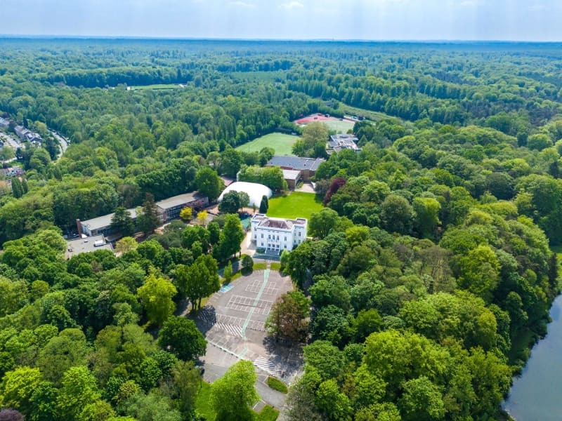 開校相次ぐインターナショナルスクール、欧州の首都で人気校の教育を探った 学費は600万円超、広い敷地に充実設備、日本人生徒が感じる光と課題 (47NEWS) - Yahoo!ニュース