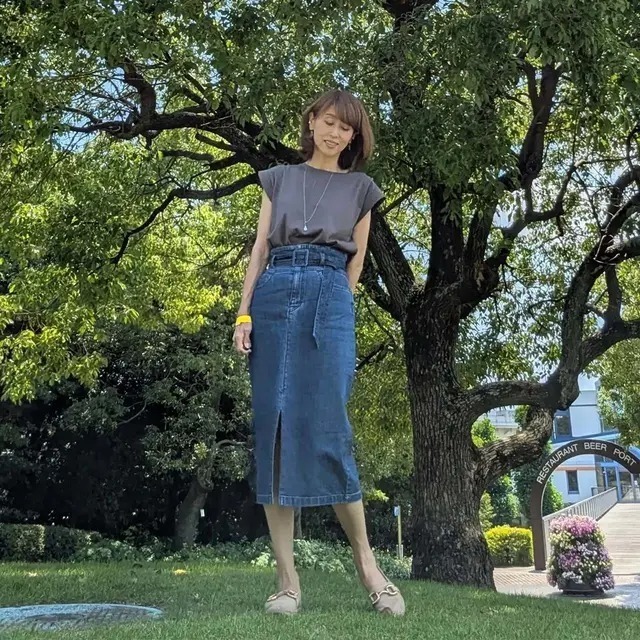 50代 Tシャツなのに、おしゃれ！一枚でサマになる大人の着こなし5選 (Web eclat) - Yahoo!ニュース