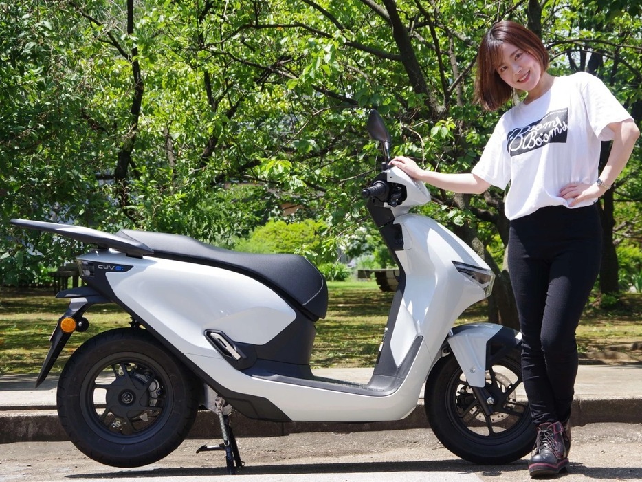 【試乗レビュー】未来が近づいてきた！？ Hondaの電動バイク「CUV e:」に乗ってみた感想 (Webikeプラス) - Yahoo!ニュース