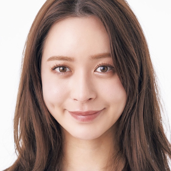 【湿気で髪がうねる…】そんな人にこそ試してほしい「ヘアアレンジ」4選｜美ST (magacol) - Yahoo!ニュース