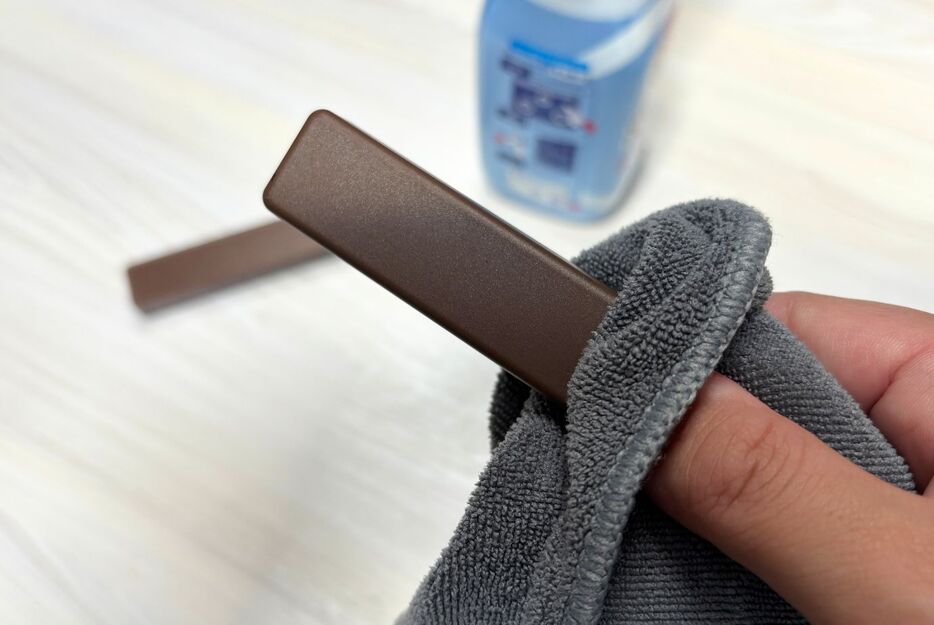 墨汁まみれの筆洗いは、ペットボトルが便利。子どもが持ち帰った強敵「習字セット」簡単リセット術 (ESSE-online) - Yahoo!ニュース