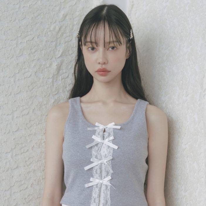 中村里砂がこの夏にしたい4つのスタイル♡柔らかさの中に“静かな尖り”を入れたい｜bis (magacol) - Yahoo!ニュース