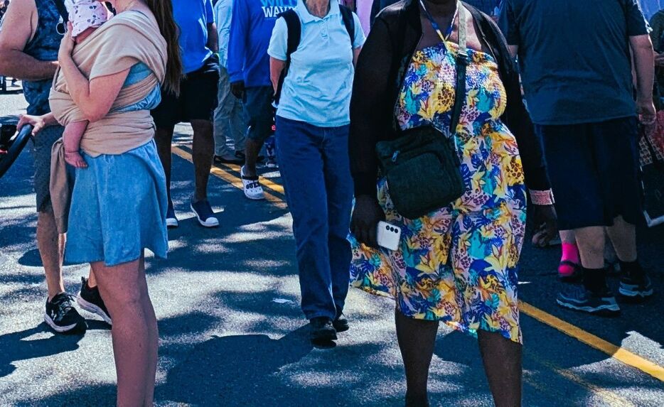 アメリカ西海岸の「リアルなファッション」。渡米してから服の総量も減り、衣替えもやめた (ESSE-online) - Yahoo!ニュース