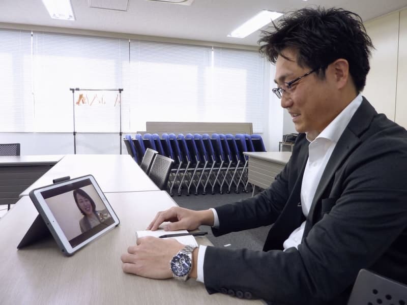 孤独な管理職、助言は社外メンターから 現役の大手コンサルや経営者が“上司代行” (47NEWS) - Yahoo!ニュース