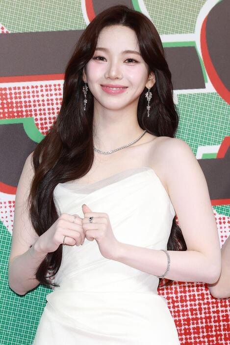 6月21日は世界キリンの日！ 長く美しい首が魅力の韓国アイドルたち (ELLE DIGITAL) - Yahoo!ニュース