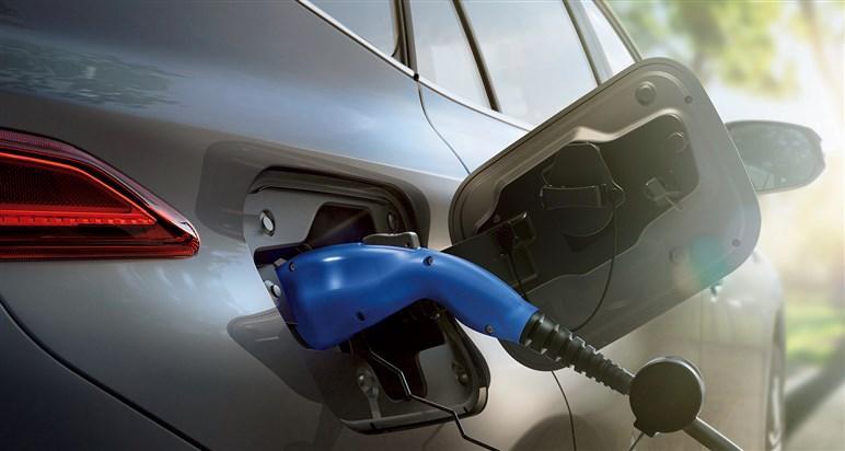 ぶっちゃけPHEVって買う意味あるの？ 実はハイブリッドよりメリットがあってEVより断然おすすめできる理由とは (carview！) - Yahoo!ニュース