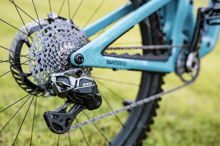 シマノ新型XTRを使うと普通のライダーができるようになること＆プロの使用感覚｜SHIMANO (FUNQ) - Yahoo!ニュース