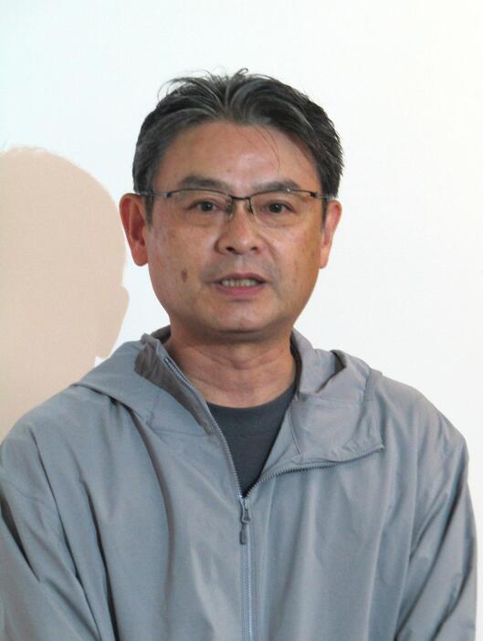 群馬クレインサンダーズ細川一輝選手が「AGFブレンディの森」企画でファンと丸太切り体験 (食品新聞) - Yahoo!ニュース