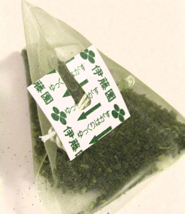 伊藤園「お～いお茶」でマグカップに対応した長いヒモのティーバッグ製品は生産現場発案の特許技術 (食品新聞) - Yahoo!ニュース