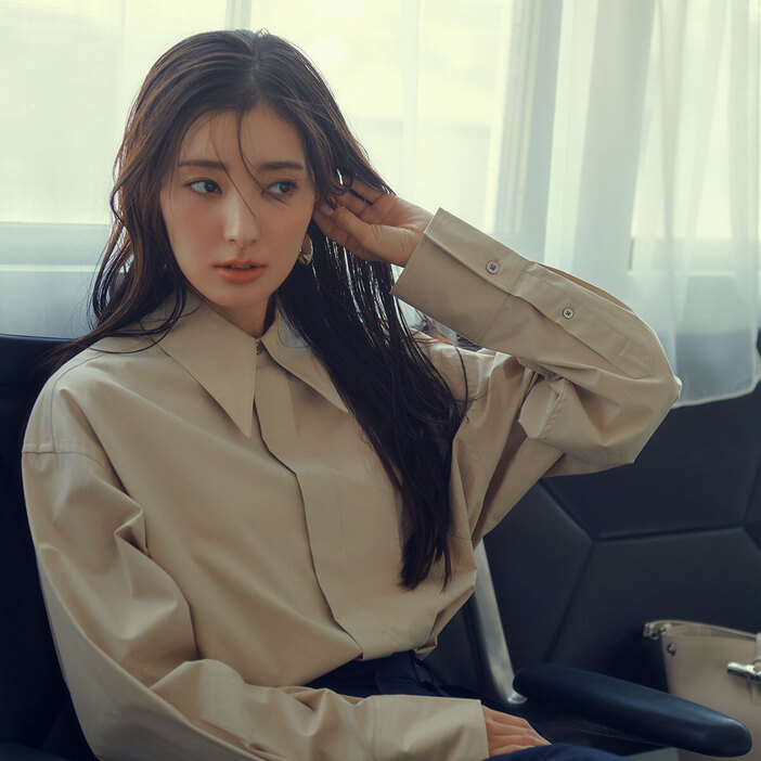 【CLASSY.お仕事名品】オシャレ賢者がガチ審査！ジャケット、パンツ、デニム、バッグをリアル推し｜CLASSY. (magacol) - Yahoo!ニュース