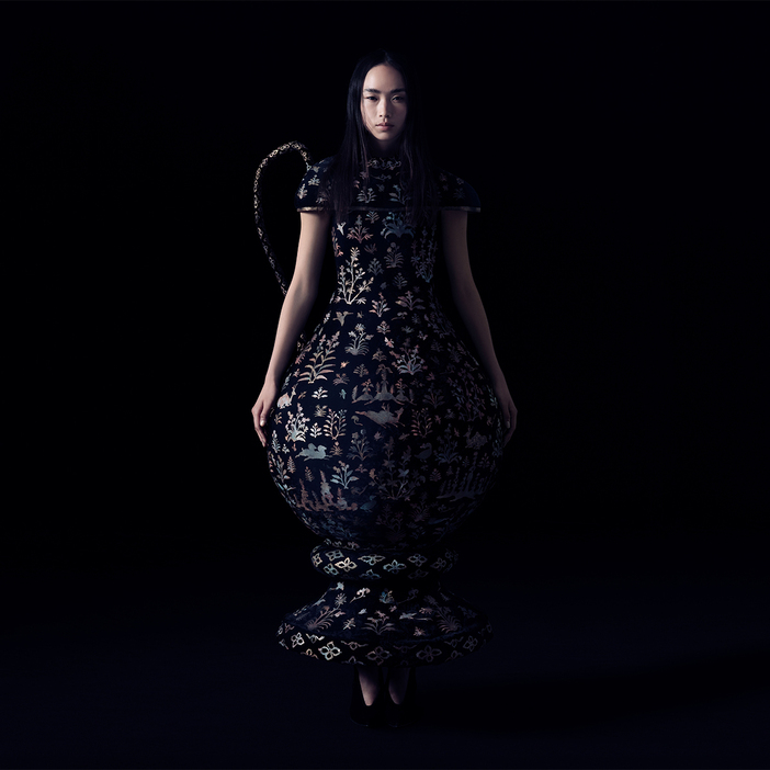 篠原ともえがドレス作品を発表 正倉院宝物の展覧会を大阪と東京で開催 (WWDJAPAN.com) - Yahoo!ニュース