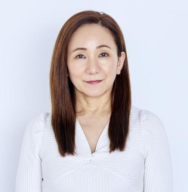 【40代、50代・ウィッグで変身！】ブリーチなしで激変！ 透明感あるハイトーンカラーのボブヘアに！ (OurAge) - Yahoo!ニュース