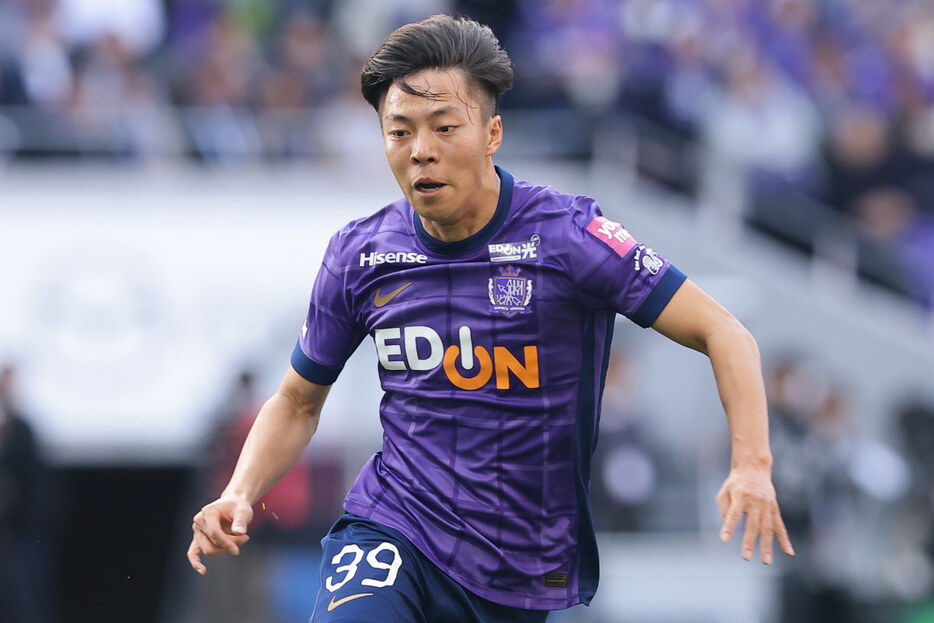 正直、期待以上！？ Jリーグ、今季最高の新戦力（1）大卒No.1の称号は伊達じゃない！ プロデビューから大きな衝撃 (フットボールチャンネル) - Yahoo!ニュース