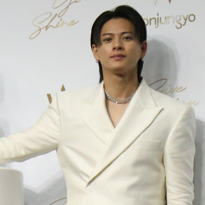 Number_i平野紫耀が「ウォンジョンヨ ヘア」の新CM発表会に登場 黒髪マッシュヘア披露し「新しい自分に出会えるのが新鮮」 (WWDJAPAN.com) - Yahoo!ニュース