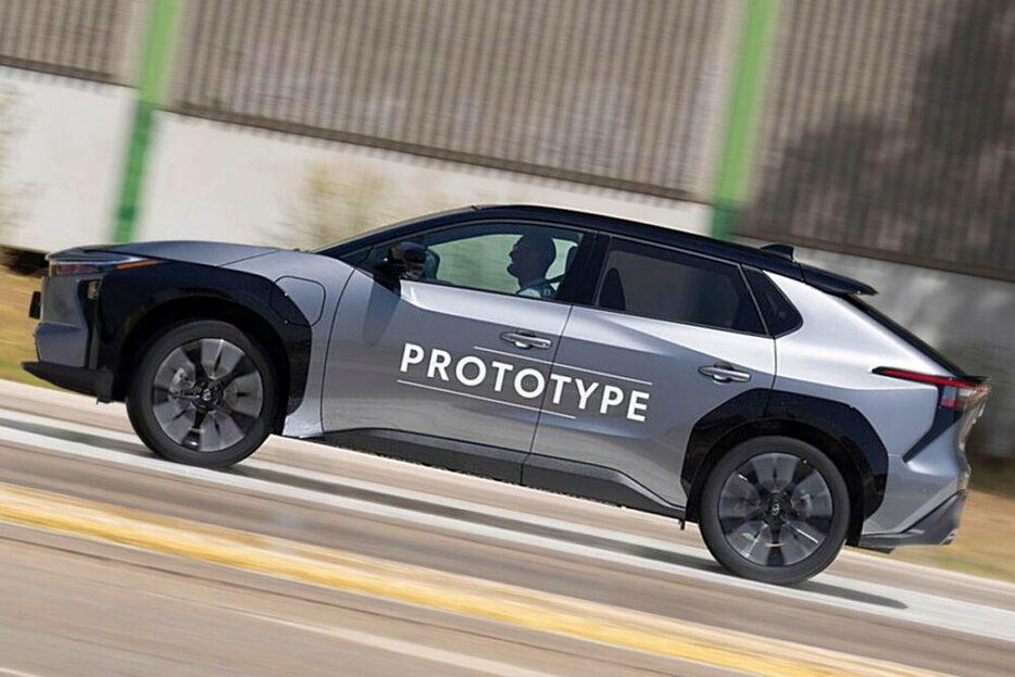 改良でパワフル＆タフに 2026年仕様 トヨタbZ4X レクサス譲りのタッチモニター獲得 (AUTOCAR JAPAN) - Yahoo!ニュース