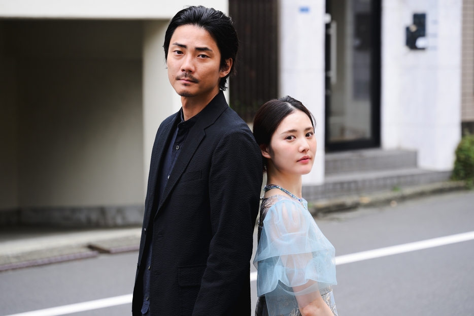 毎熊克哉 ＆北香那 インタビュー 実在の爆破事件を描く話題作に込めた想い『「桐島です」』 (otocoto) - Yahoo!ニュース