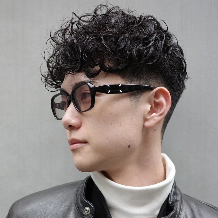 【40代メンズヘア】くせ毛を最大限生かす、パーマヘアの正解は？ (UOMO) - Yahoo!ニュース