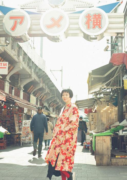 漫画家・瀧波ユカリの思い出が詰まった場所：アメヤ横丁周辺 (GINZA) - Yahoo!ニュース