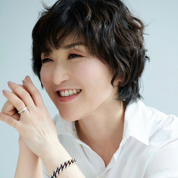 【2025夏サンダル】ミネトンカの厚底、ZARAのトングサンダル...スタイリストが選ぶ今年の1足は？ (webマガジン mi-mollet) - Yahoo!ニュース