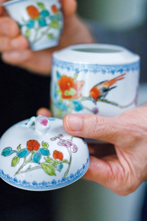 料理家・栗原はるみ「人生の総まとめ」器だけじゃない、宝物がつまった赤い棚の中身とは？ (webマガジン mi-mollet) - Yahoo!ニュース