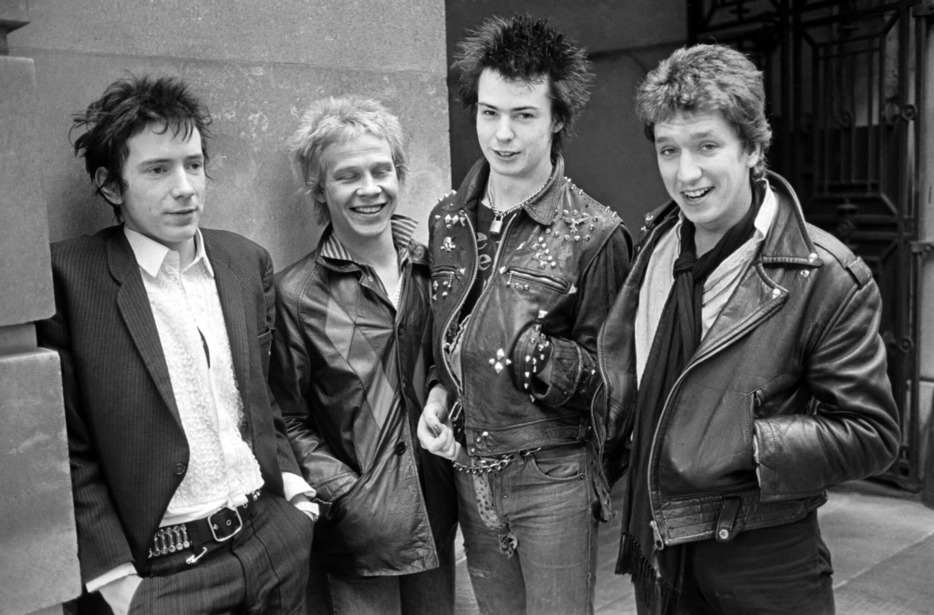 革ジャン コーデ【フライトジャケットやライダースジャケットから始まった歴史と注目の着こなし＆おすすめモデルを紹介】 (OTOKOMAE) - Yahoo!ニュース