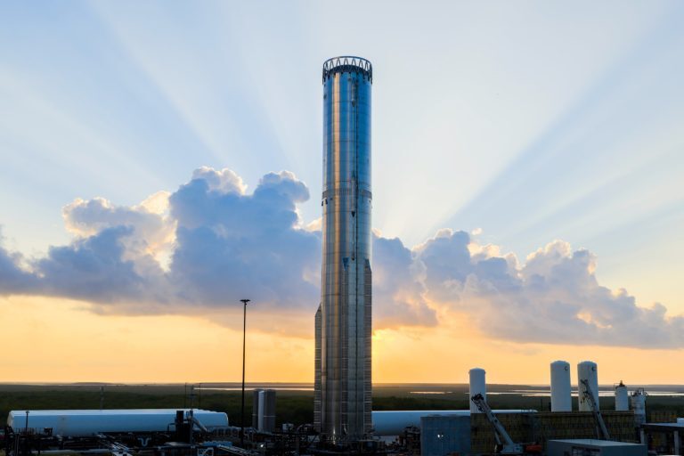 スペースX、「スターシップ」新型の試験で第1段を破損–懸念される「アルテミス3号」への影響 (UchuBiz) - Yahoo!ニュース