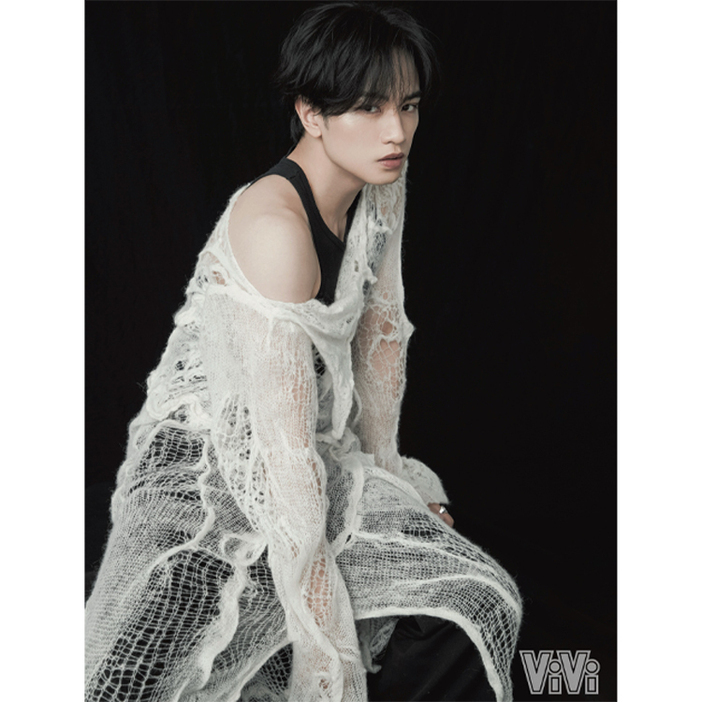 【中島健人】さすがのケンティーも混乱!? スケスケのセクシー衣装で登場 (NET ViVi) - Yahoo!ニュース