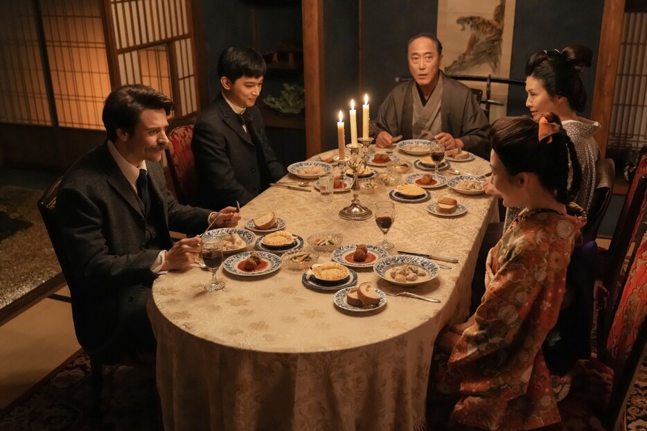 ＜ばけばけ第42回あらすじ＞リヨ（北香那）がヘブン（トミー・バストウ）を家に招く (シネマトゥデイ) - Yahoo!ニュース