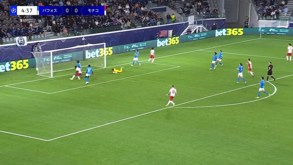 どこに怒れば… 南野拓実のゴールで“異変”「イラついてるな」“神ムーブ”に混乱→相手守備陣の様子がおかしくなる「キレキレやな」 (ABEMA TIMES) - Yahoo!ニュース