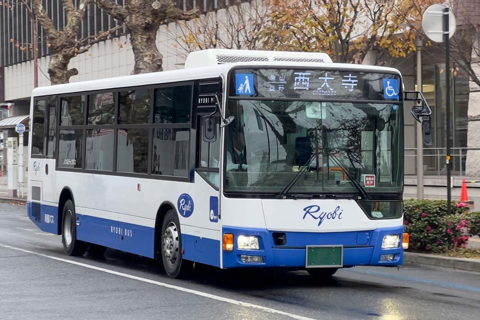 競争を捨てて「地域交通」は守れるのか？ 岡山市バス5社が挑む“共同経営”の挑戦 (Merkmal) - Yahoo!ニュース