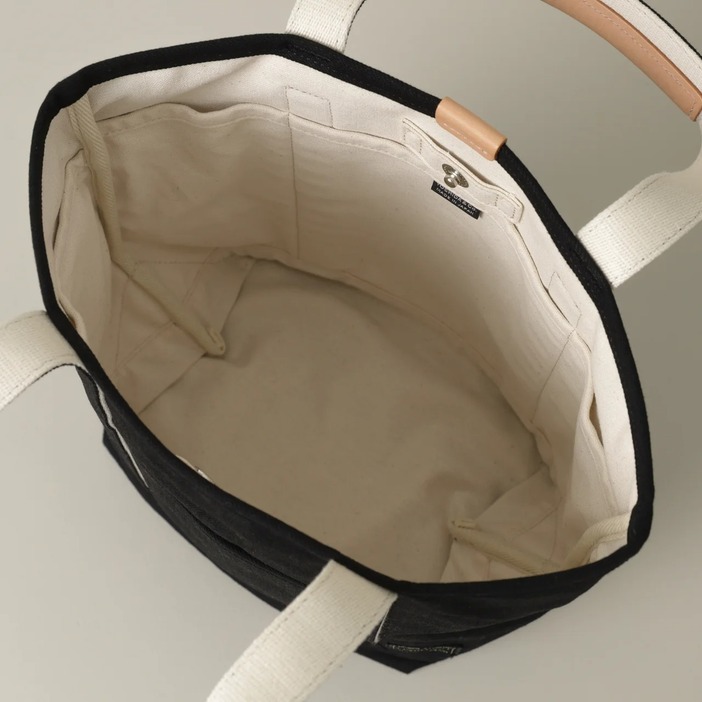 【ポーター】大人の吉田カバンBEST30｜黒デニムを育てる愉しみ。「ノアール」のトートバッグ【PORTER｜NOIR】 (UOMO) - Yahoo!ニュース