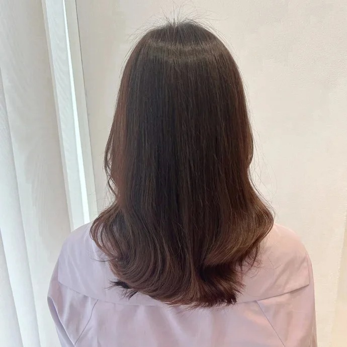 【40代人気へアランキング・ミディアムTOP5】第1位は小顔見せの黄金バランスを持つくびれシルエット (Marisol) - Yahoo!ニュース