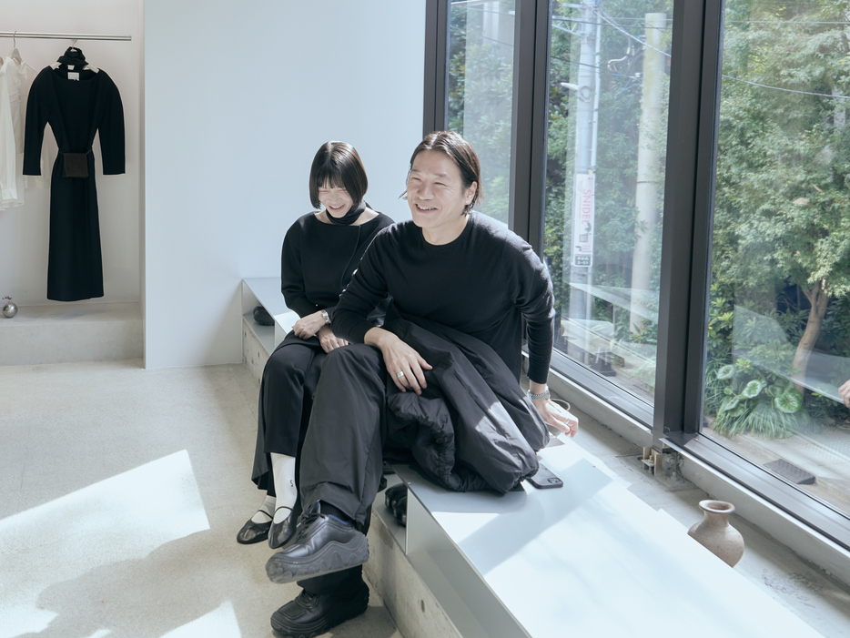 韓国トレンドの熱狂からは距離を置いて 10年目を迎える「アモーメント」 (FASHIONSNAP) - Yahoo!ニュース