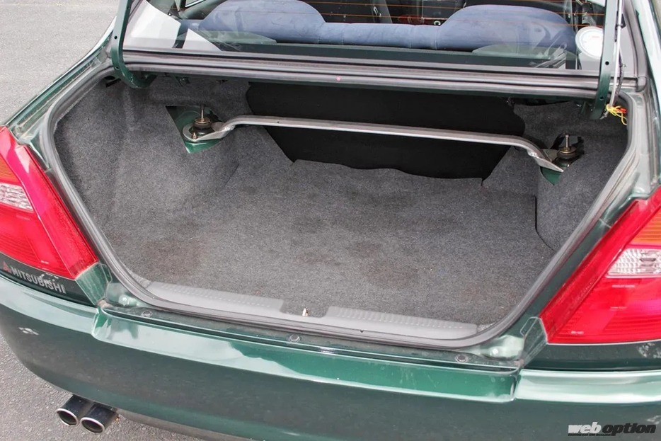 「時代が追いついた高回転型スポーツセダン!?」上位モデルのエンジンを積んだ狂速ミラージュVRが熱すぎる！ (MotorFan) - Yahoo!ニュース