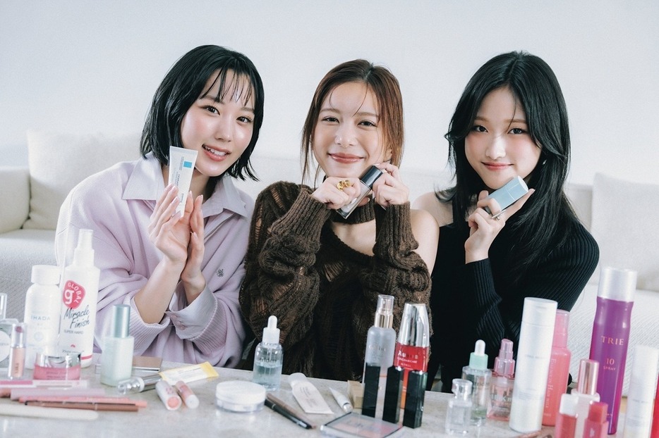 ライブでもくずれないメイク、教えて！Juice＝Juice井上玲音さん・江端妃咲さん・遠藤彩加里さんの愛用コスメ【完全版】 (CanCam.jp) - Yahoo!ニュース