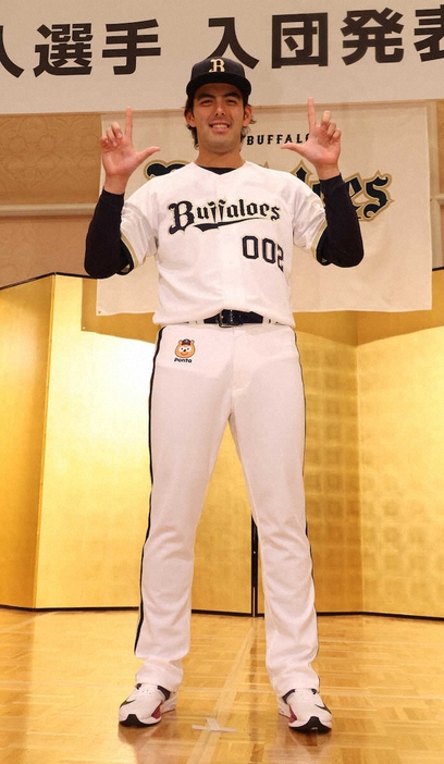 オリックス育成2位右腕シャピロ・マシュー一郎 登録名「イチロー」襲名意欲「しっかりと成果出してから」 (スポニチアネックス) - Yahoo!ニュース