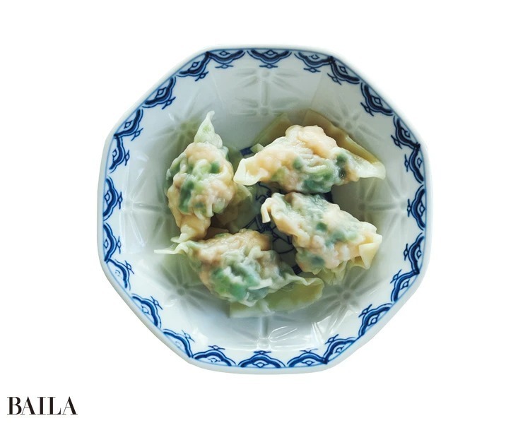 駒込のレトロモダンな台湾料理店で佐藤栞里が台湾ワンタンに舌鼓 (＠BAILA) - Yahoo!ニュース