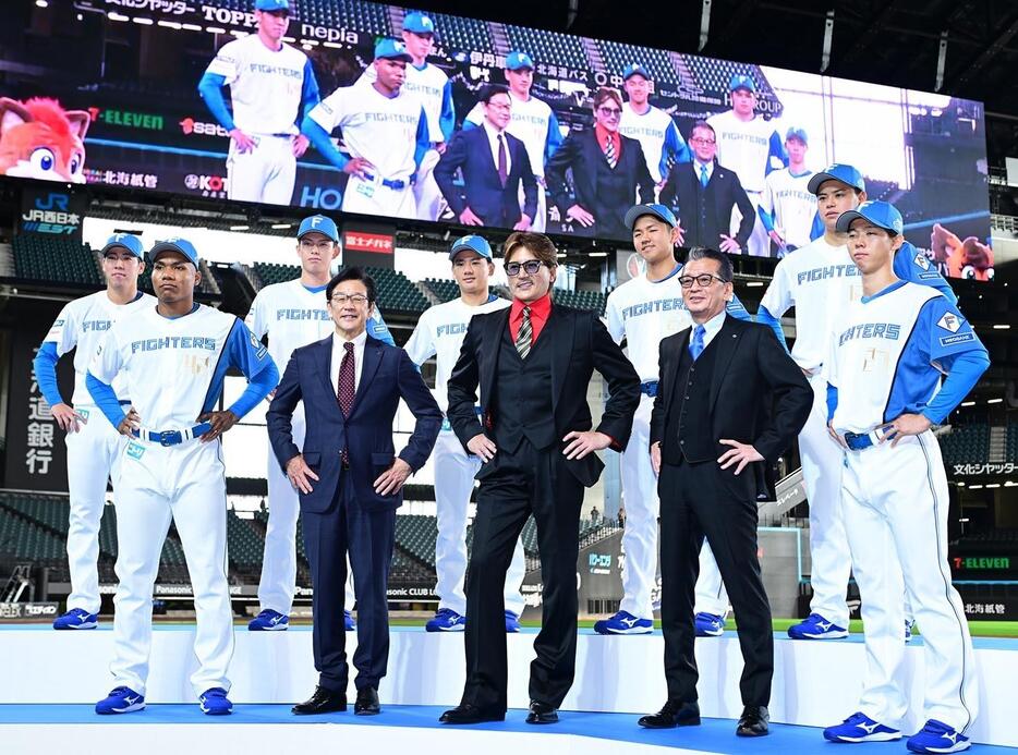 新庄剛志監督 新人へ親心あふれる3つのお願い プラス「情報の交換はインスタグラムのDMでしたい」 (道新スポーツ) - Yahoo!ニュース