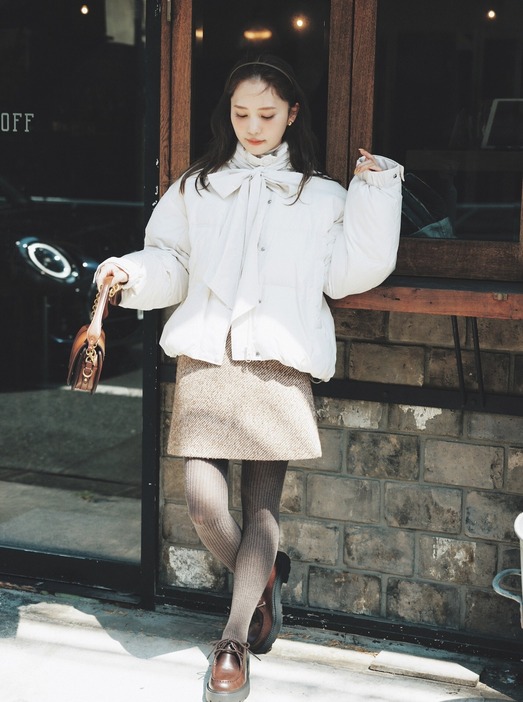 膨張しない着こなしテクも！通勤もデートも「白ダウン」でかわいく防寒♡爆盛れ必至の冬コーデ8選 (CanCam.jp) - Yahoo!ニュース