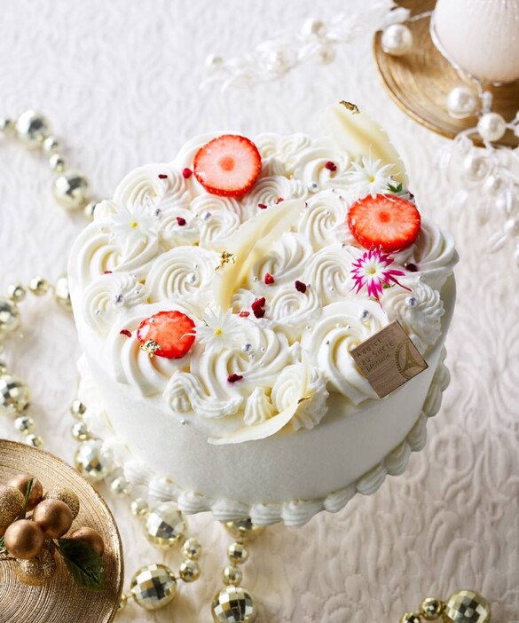 2025年最新。名パティスリーが集結！ 伊勢丹新宿店のクリスマスケーキ6選 (ufu.) - Yahoo!ニュース