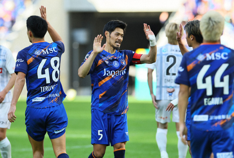 サッカーJ2 首位攻防戦、長崎が水戸に勝利 J1昇格に王手 (毎日新聞) - Yahoo!ニュース