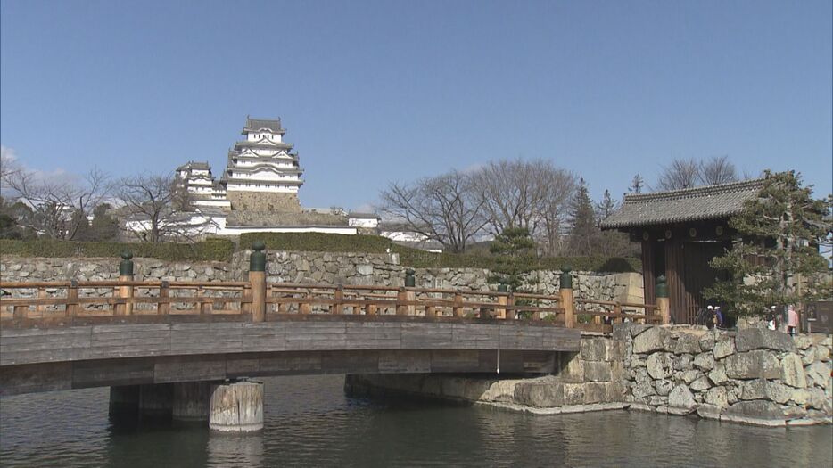 世界遺産・姫路城で… 大手門に貼られていたA4サイズの掲示物燃やされる 大手門に被害はなし 姫路市が被害届を提出 (MBSニュース) - Yahoo!ニュース