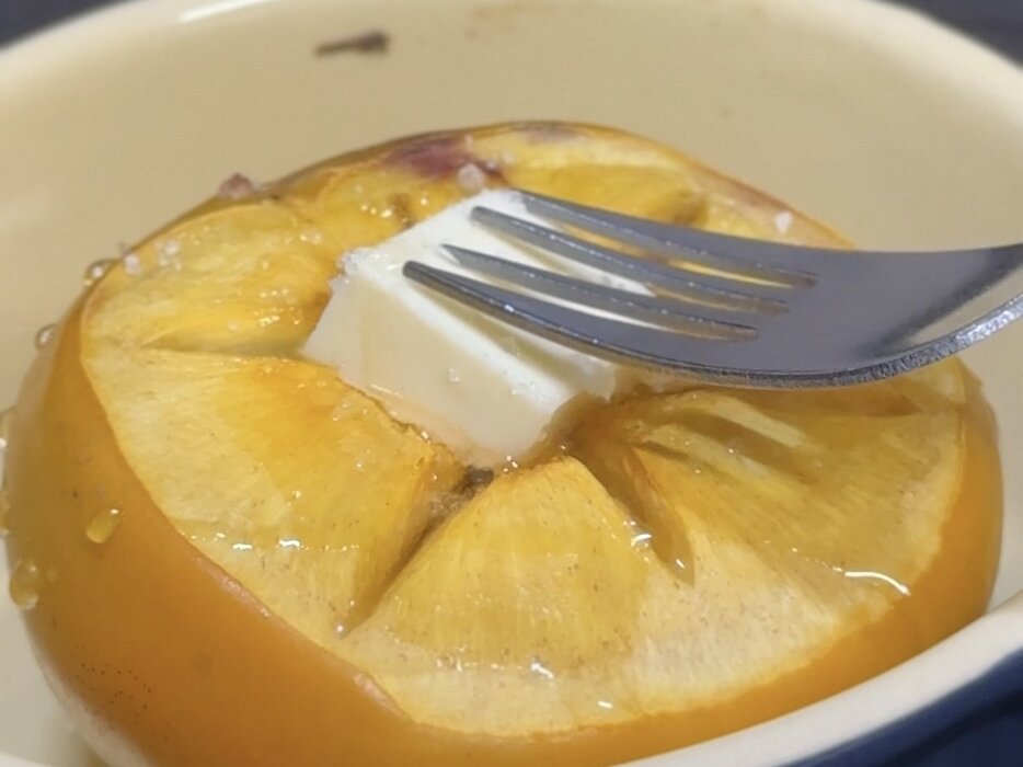 あつあつバターで食べる「柿のグラタン」レシピ。トースターで焼くだけで、とろとろ絶品スイーツに (ESSE-online) - Yahoo!ニュース