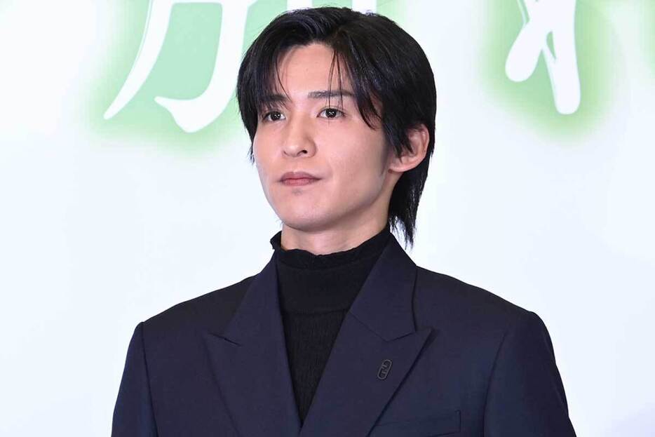 目黒蓮、葬祭プランナー役で“納棺の儀”をひたすら自主練「着物の畳み方などを家で」 (ENCOUNT) - Yahoo!ニュース