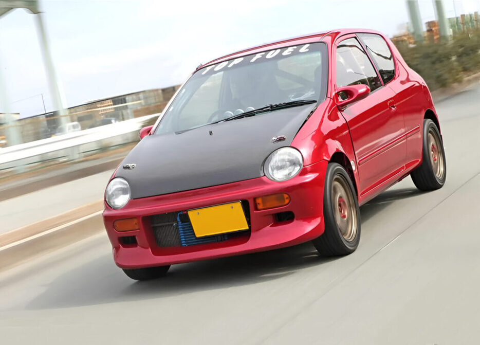 「700kg軽量ボディ×常用1万回転の衝撃」JA4型トゥデイ本気メカチューンの快感 (MotorFan) - Yahoo!ニュース