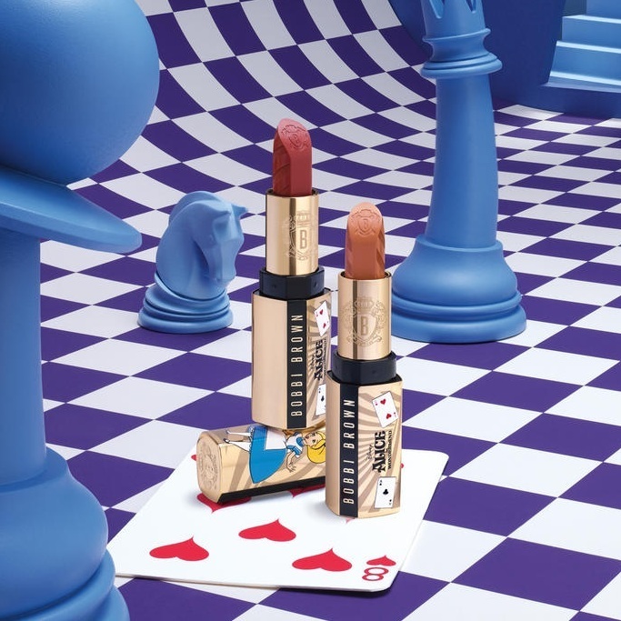 【ボビイ ブラウン】大人可愛い『ふしぎの国のアリス』の限定コレクション、詳細と発売日をチェック！ (＠BAILA) - Yahoo!ニュース