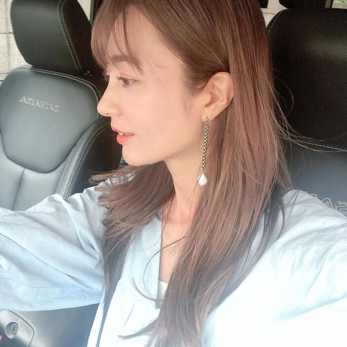 元プロ野球選手と離婚、14歳下男性と〝子連れ再婚〟…19歳娘の単身渡米を全力応援！44歳タレント〝親娘2S〟に「似てきてる」「共に可愛らしい」の声 (西スポWEB OTTO！) - Yahoo ...