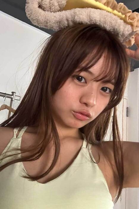 「これで無加工らしい」19歳グラドルの自撮りにネット仰天「可愛すぎるでしょ」 加藤綾乃が「強すぎる」 (ENCOUNT) - Yahoo!ニュース