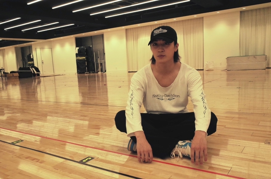 BALLISTIK BOYZ砂田将宏「寝られるかな……ワクワク」【QJカメラ部】 (QJWeb クイック・ジャパン ウェブ) - Yahoo!ニュース